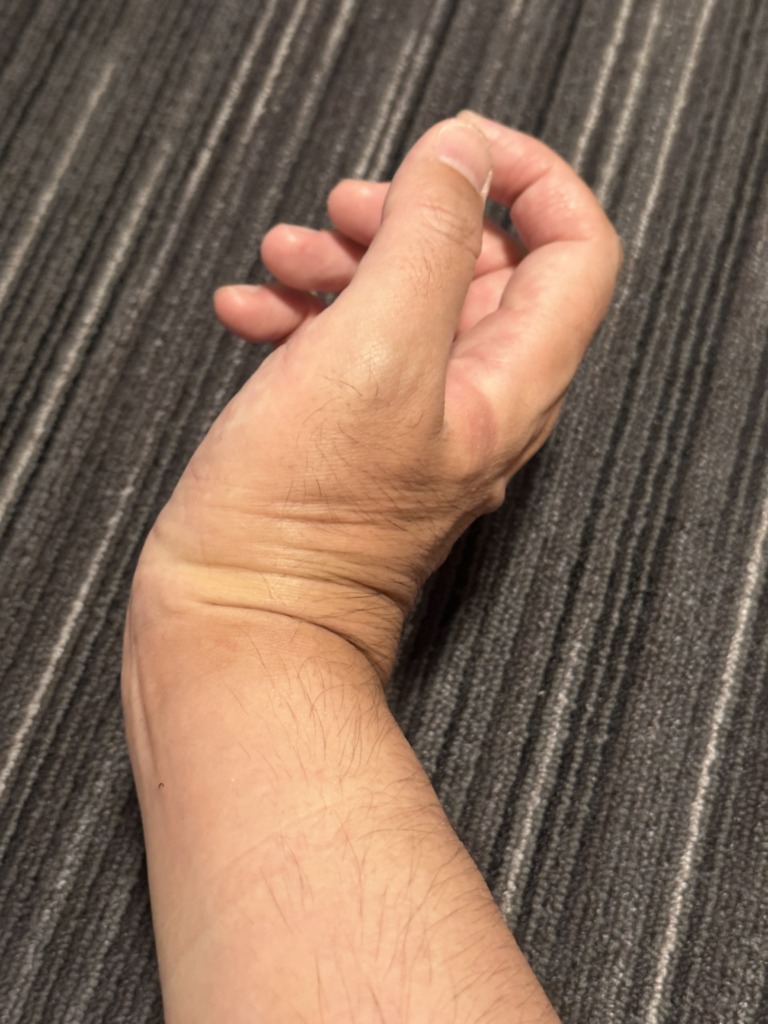 釣りにリストサポーターを。 | momo+FiSHING